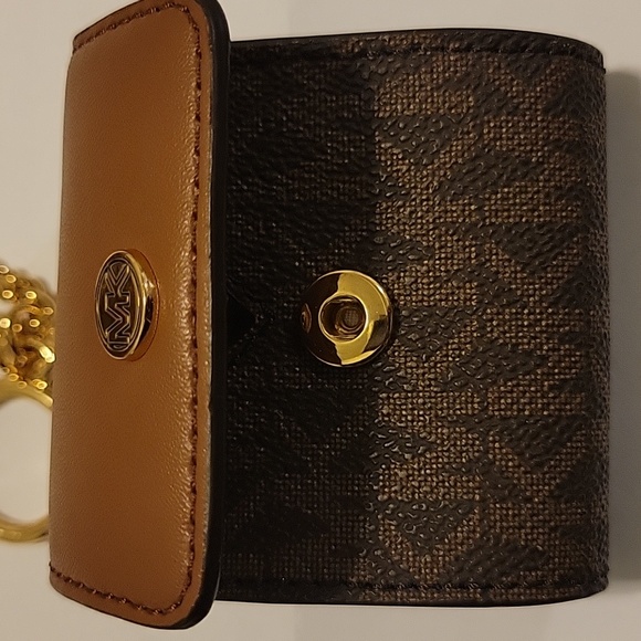 MICHAEL Michael Kors | Accessories | Nwt Michael Michael Kors Jet Set Leather And Canvas Case ...
